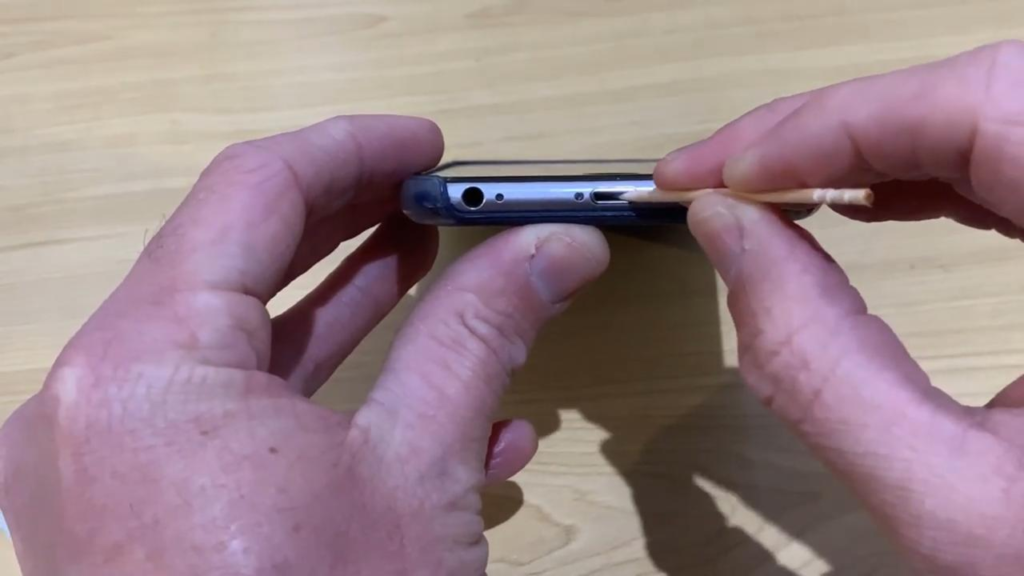 Is your iPhone 11 charging port not operating correctly? Here's the Why