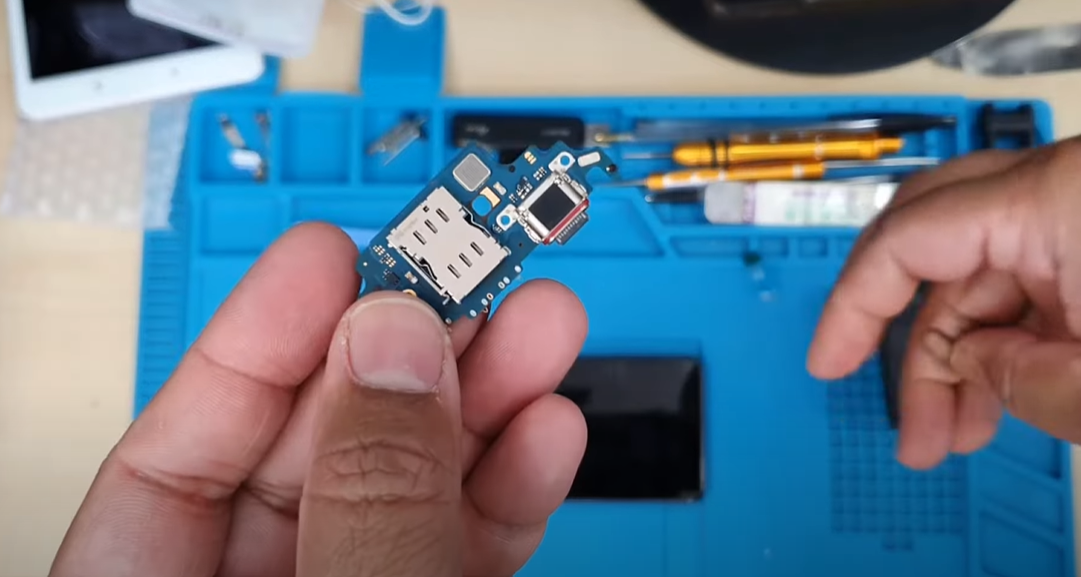 Samsung Galaxy S21 Charging Port Repair: Complete Guide and Parts Used